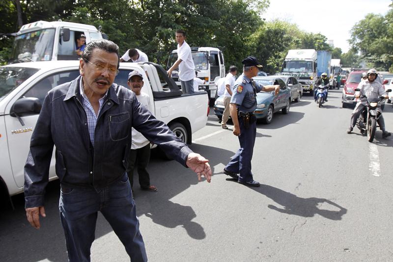 Meet Mayor Erap, the former president